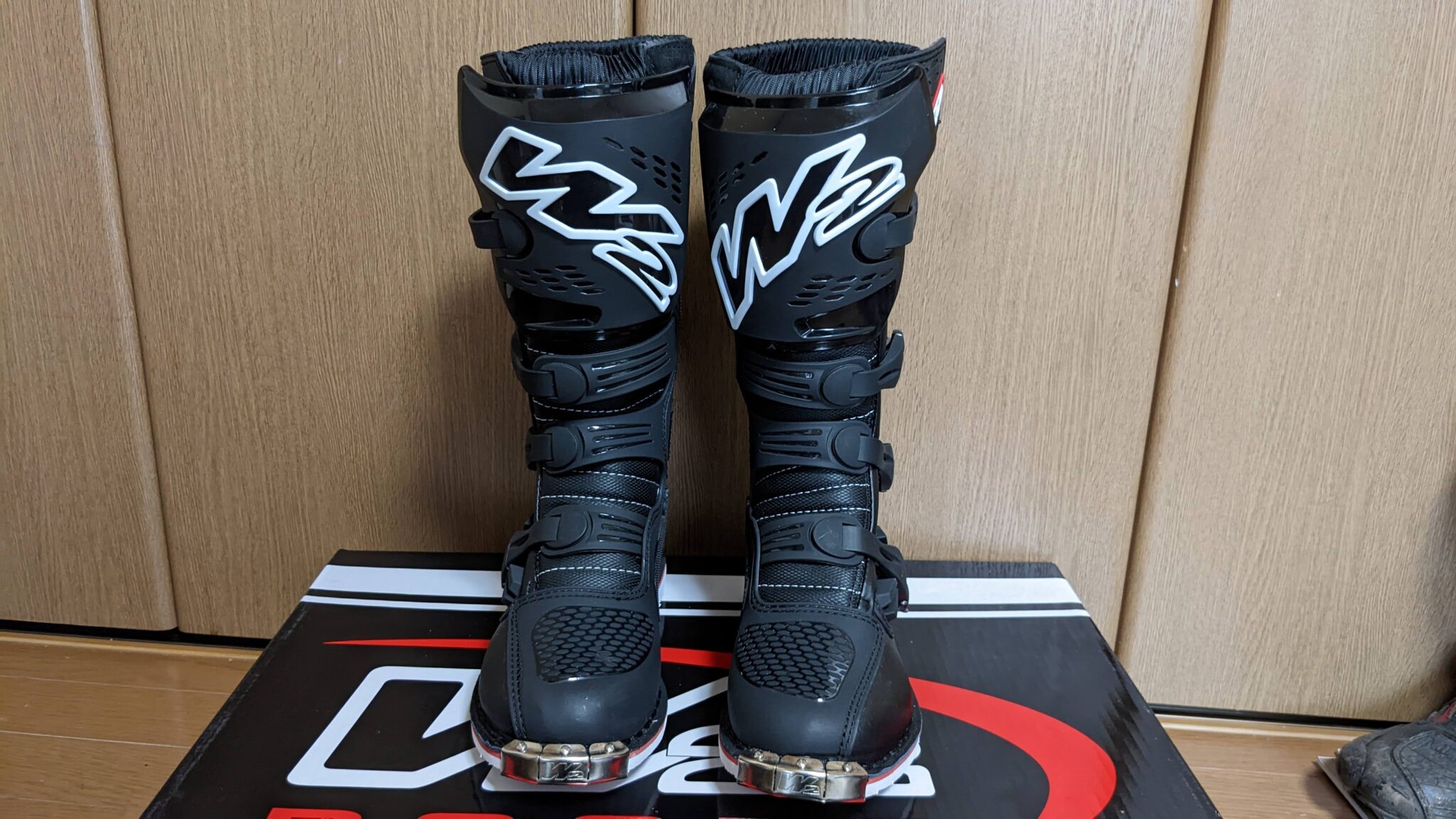 W2 E-MX9 オフロードブーツ商品レビュー | バイクとクルマと・・・