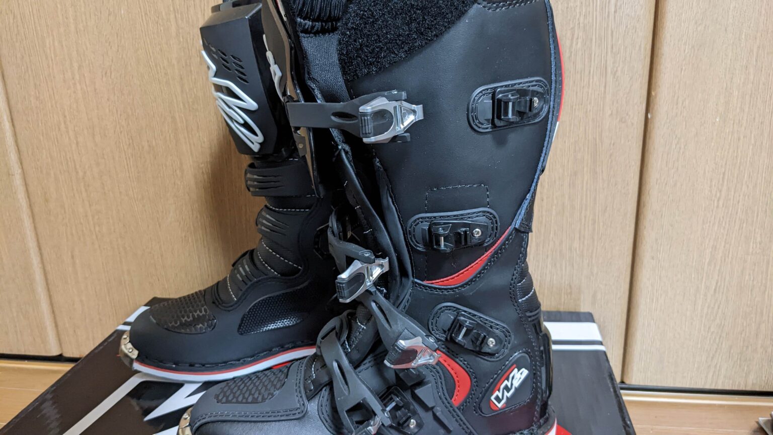 W2 E-MX9 オフロードブーツ商品レビュー | バイクとクルマと・・・